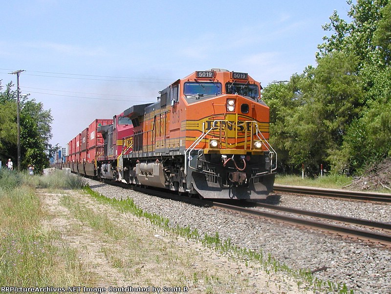 BNSF 5019